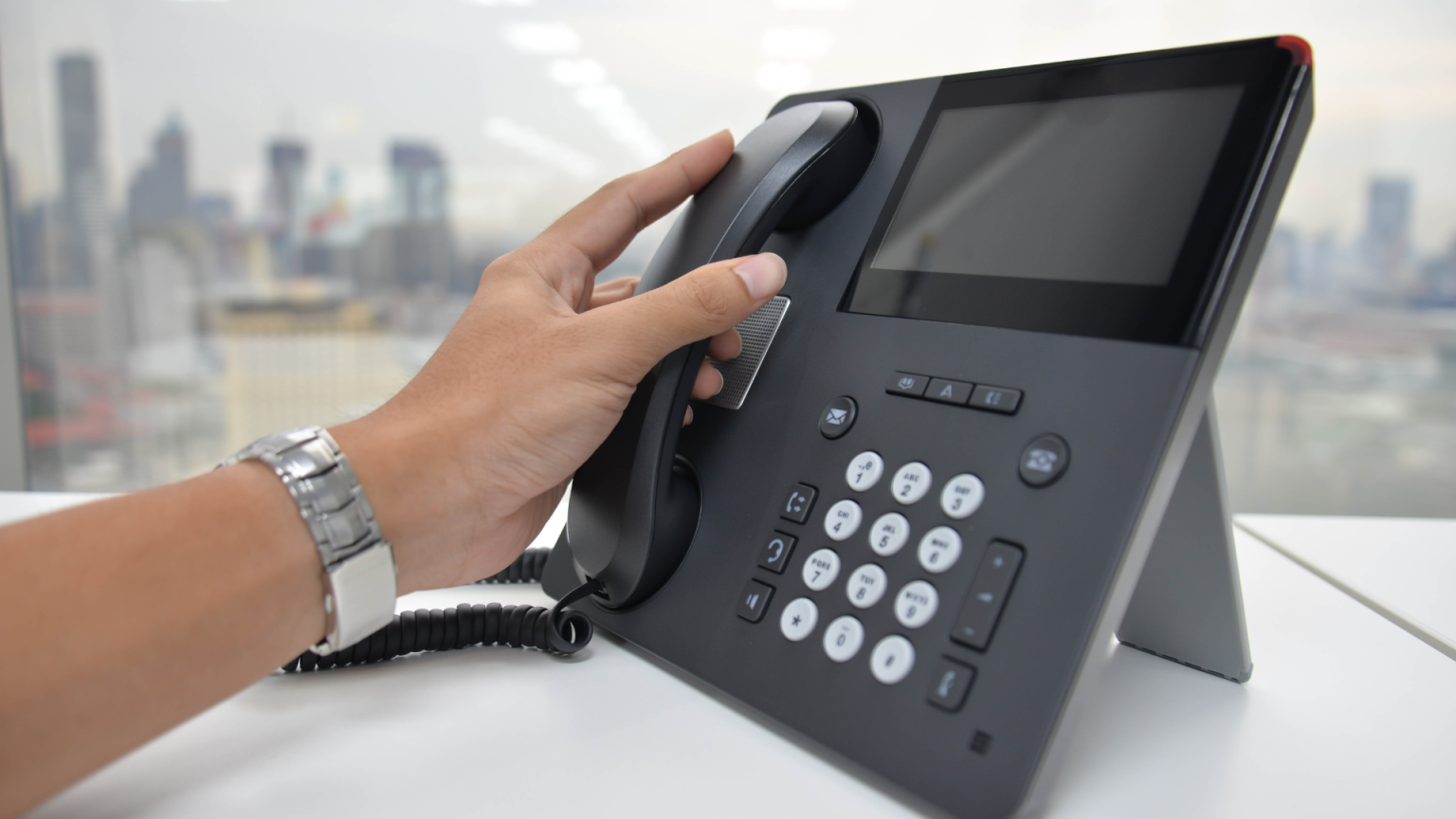 Why VoIP is the Future for Growing Businesses | Alfonica